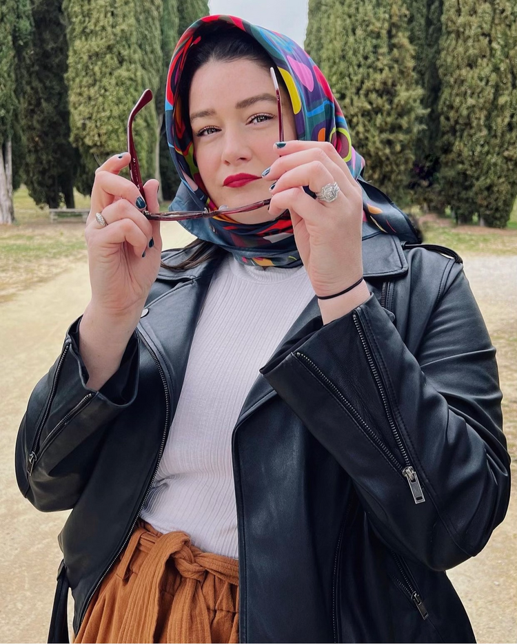 Under the Sustainable Fashion Influencer – SelfPublished